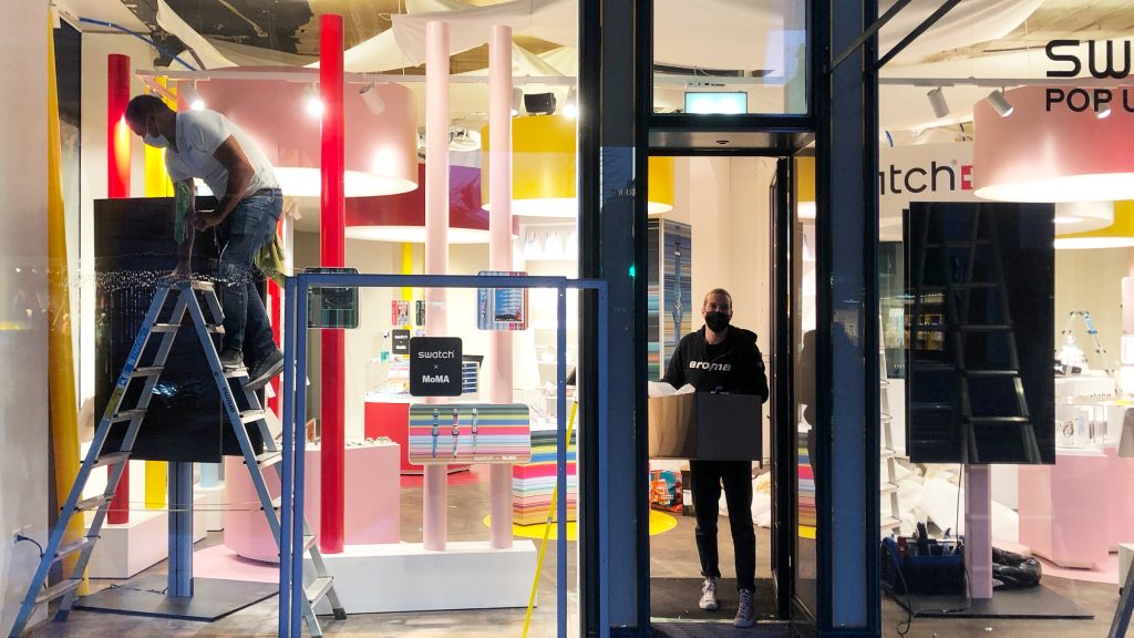 Temporary shopfitting - aroma